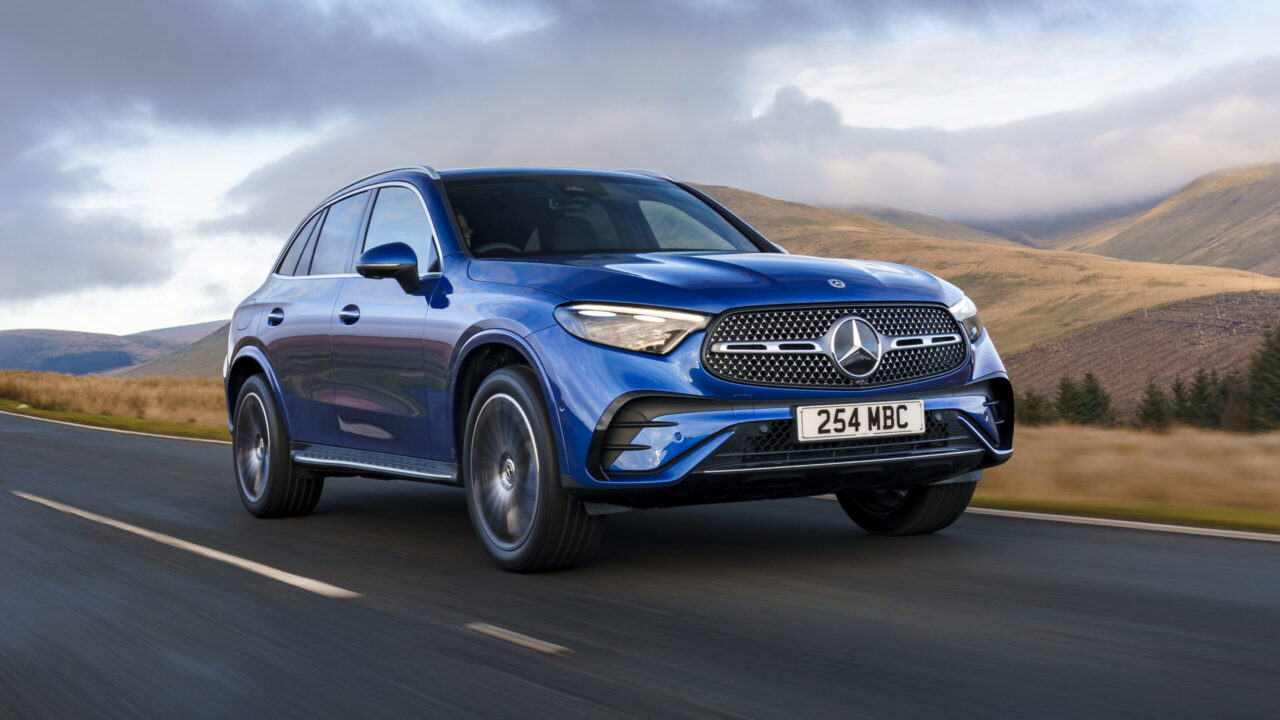 Novo Mercedes-Benz GLC Coupe 2023 muda de visual na Europa